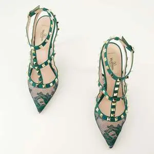 Valentino Garavani Rockstud Lace Court Pumps