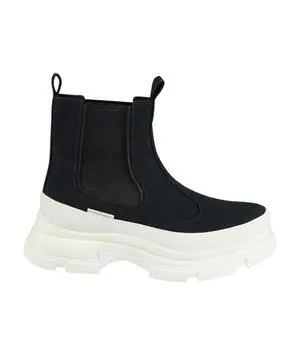 Both Logo Detail Chelsea Boots