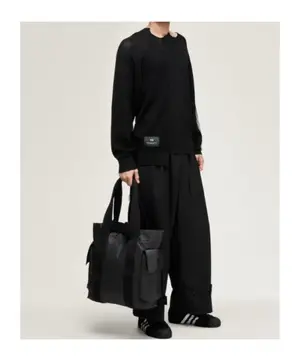 Y3 Logo Detailed Pocket Tote Bag - Black