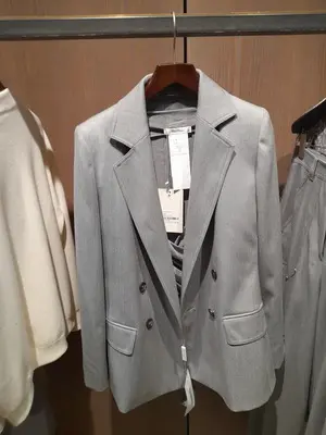 Max Mara Double-breasted Blazer With Notched Lapel - Gray