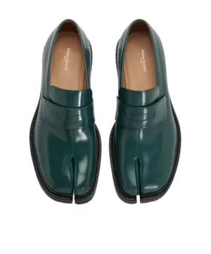 MAISON MARGIELA Tabi Loafers