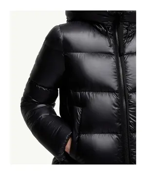 Moncler Serittes Short Down Jacket With Hood - Black