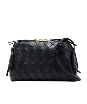 Bottega Veneta Concert Zipped Crossbody Bag - Black
