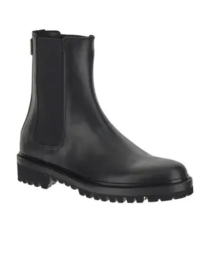 Valentino Garavani Vlogo Plaque Round Toe Chelsea Boots