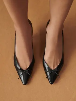 Jacquemus 80mm Bow-detail Pointed-toe Heeled Pumps - Black