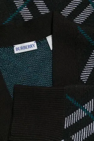 Burberry Checked V-neck Buttoned Cardigan