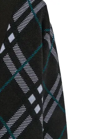 Burberry Checked V-neck Buttoned Cardigan