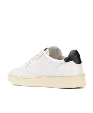 AUTRY Medalist Perforated Low-top Sneakers - White