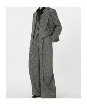 Max Mara Feminine Wool And Silk Blazer
