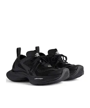 Balenciaga Circuit Low-top Sneakers - Black