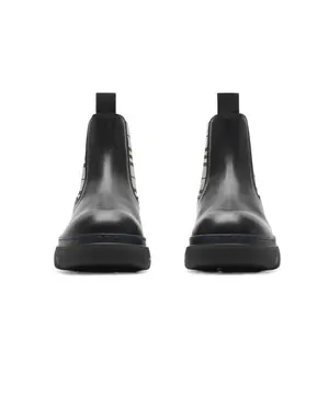 Burberry Chelsea Low Ankle Boots With Round Toe