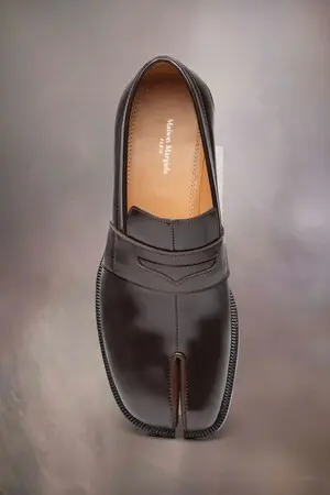 MAISON MARGIELA Tabi Penny Loafers