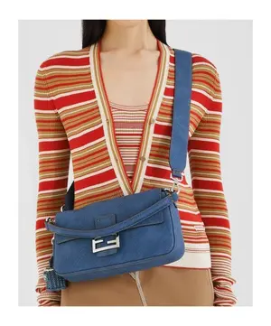 Fendi Baguette Ff Plaque Shoulder Bag - Blue