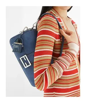 Fendi Baguette Ff Plaque Shoulder Bag - Blue