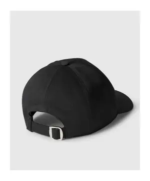 Gucci Baseball Cap With Embroidered Logo - Black
