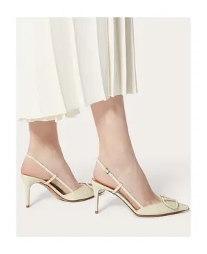 Valentino Garavani Vlogo Signature Slingback Pumps - Light Ivory