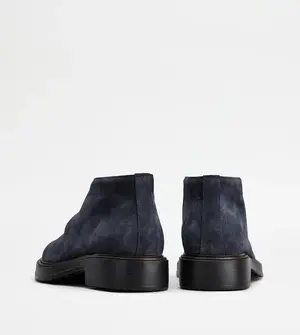 TOD'S Desert Round Toe Lace-up Boots