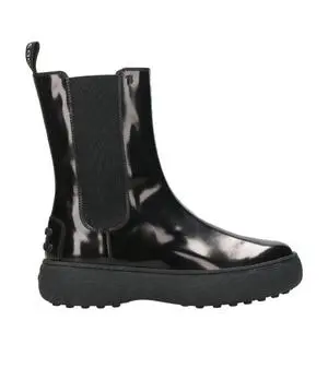 TOD'S W.g. Chelsea Slip-on Boots With Embossed Logo Detail - Black