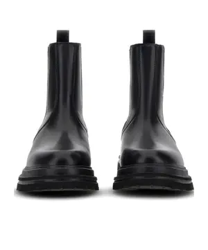 Hogan Round Toe Chelsea Ankle Boots With Serrated Sole