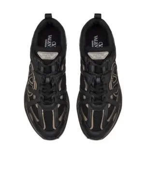 Valentino Garavani Vlogo Easyjog Lace-up Sneakers - Black/khaki