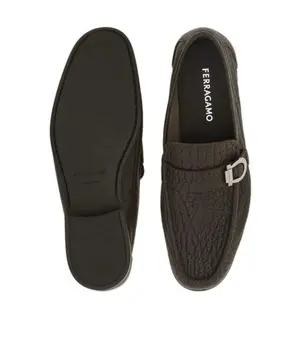 FERRAGAMO Gancini Loafers - Black