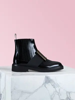 ROGER VIVIER Buckled Chelsea Boots