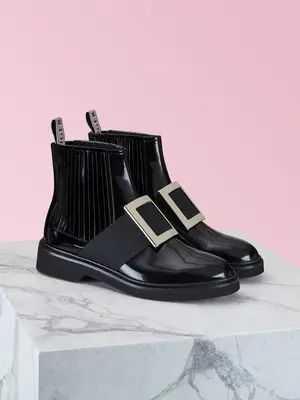 ROGER VIVIER Buckled Chelsea Boots