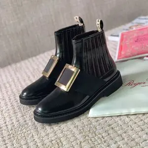 ROGER VIVIER Buckled Chelsea Boots