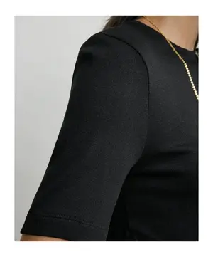 TOTEME Round Neck Short Sleeve T-shirt - Black