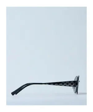 Gucci Oval Frame Sunglasses With Logo Detail