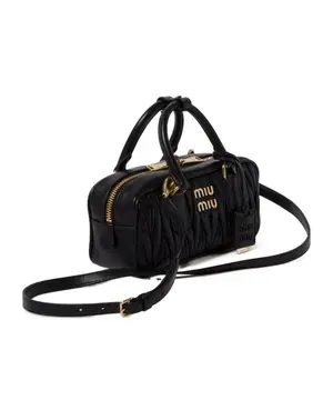 Miu Miu Matelassé Zipped Handbag - Black
