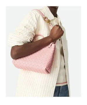 Bottega Veneta Small Andiamo Woven Bag - Rosy