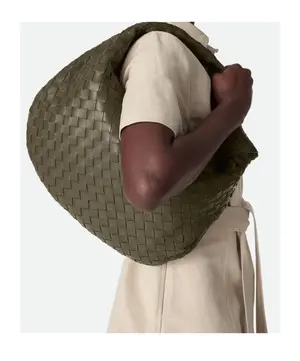 Bottega Veneta Jodie Shoulder Bag - Brown
