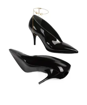 Gucci 97 Pointed Toe Pumps With Chain Embellishment