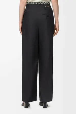Loewe Belted Wool And Silk Trousers - Black