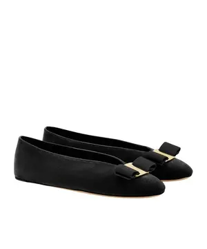 FERRAGAMO Vara Bow Ballet Flats - Black