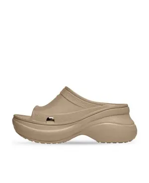 Balenciaga Pool Crocs Flat Sandals - Brown