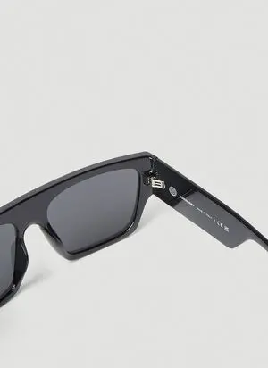 Burberry Rectangular Logo Sunglasses - Gray