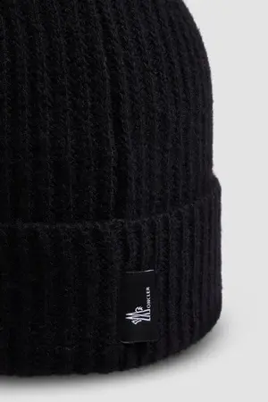 Moncler Ribbed Wool Beanie With Multi-color Logo Patch - Black