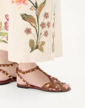 Valentino Garavani Studded Buckled Flat Sandals - Brown