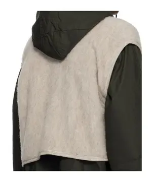 BASERANGE Sleeveless Vest With Knit Edges