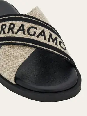 FERRAGAMO Cross-strap Slippers With Logo Detailing - Beige/black