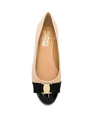 FERRAGAMO Vara Contrast Ballerinas - Nude
