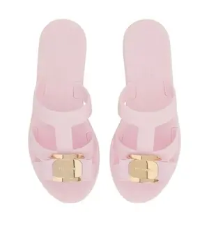 FERRAGAMO New Vara Plate Slides - Marshmallow