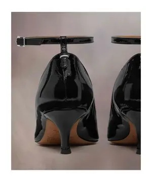 MAISON MARGIELA Kinkies Slingback Pumps