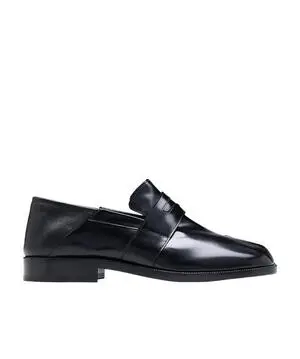 MAISON MARGIELA Tabi Loafers - Black