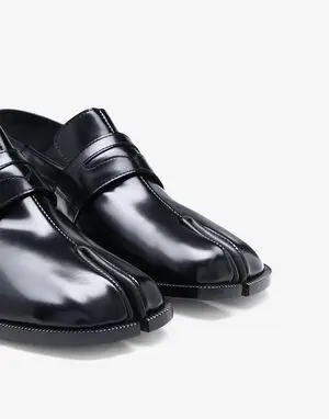 MAISON MARGIELA Tabi Loafers - Black