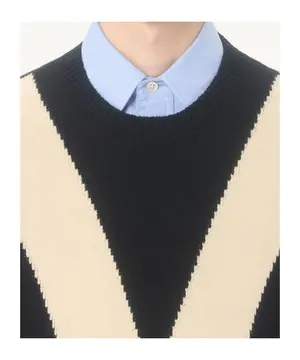 Valentino Garavani Crew Neck Long Sleeve Jumper With Graphic Print