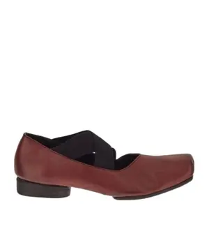Uma Wang Contrast Stitching Flats For Women