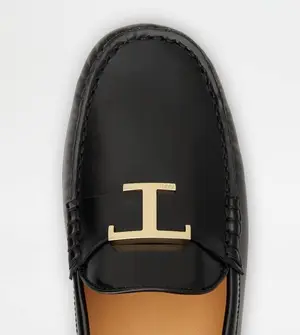 TOD'S City Gommino Driving Loafers With T Timeless Accessory
